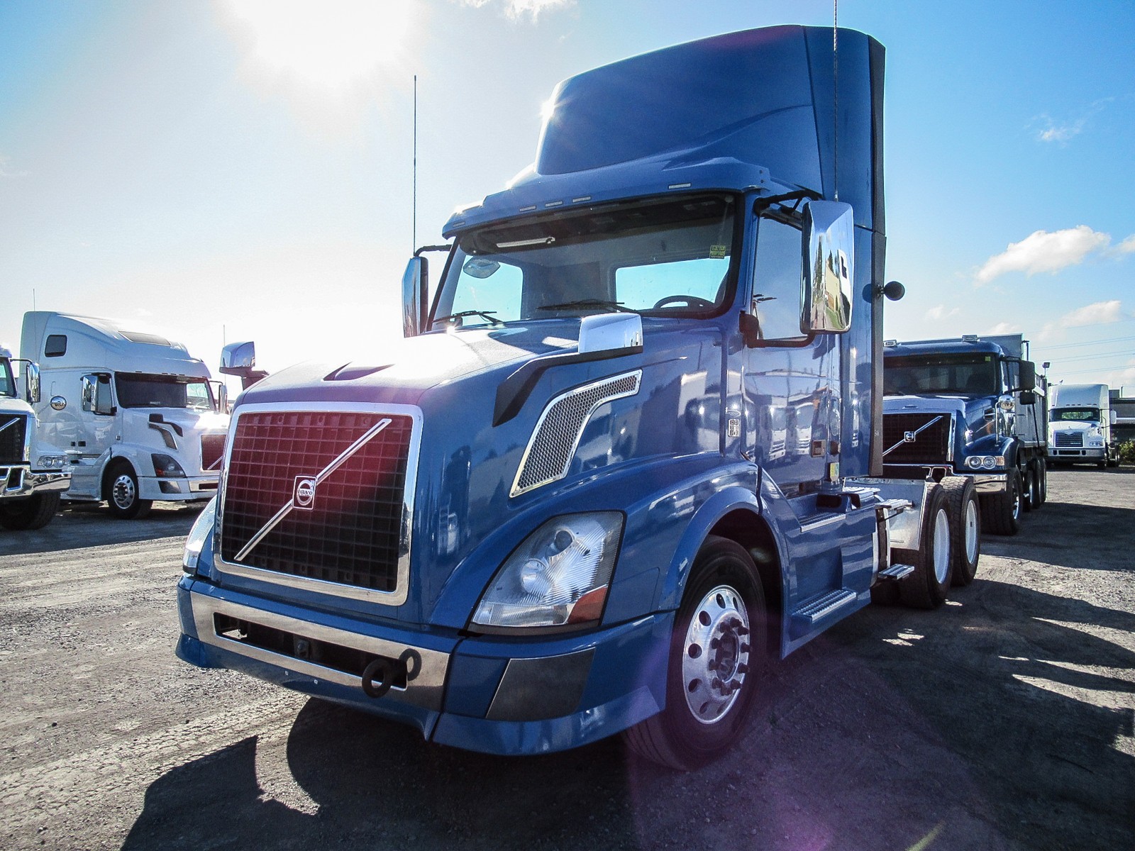 2012 Volvo VNL 300