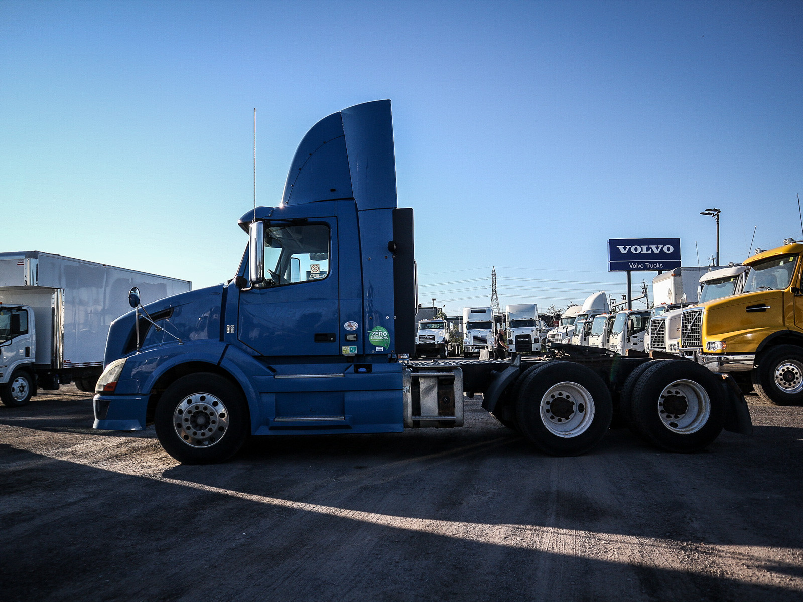 2012 Volvo VNL 300