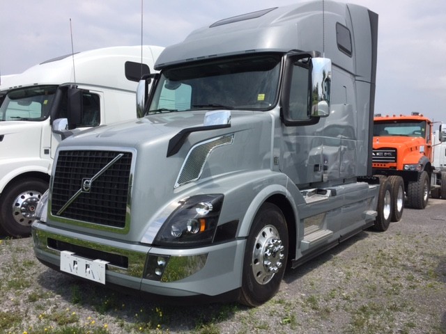 2018 Volvo Long Haul Sleeper