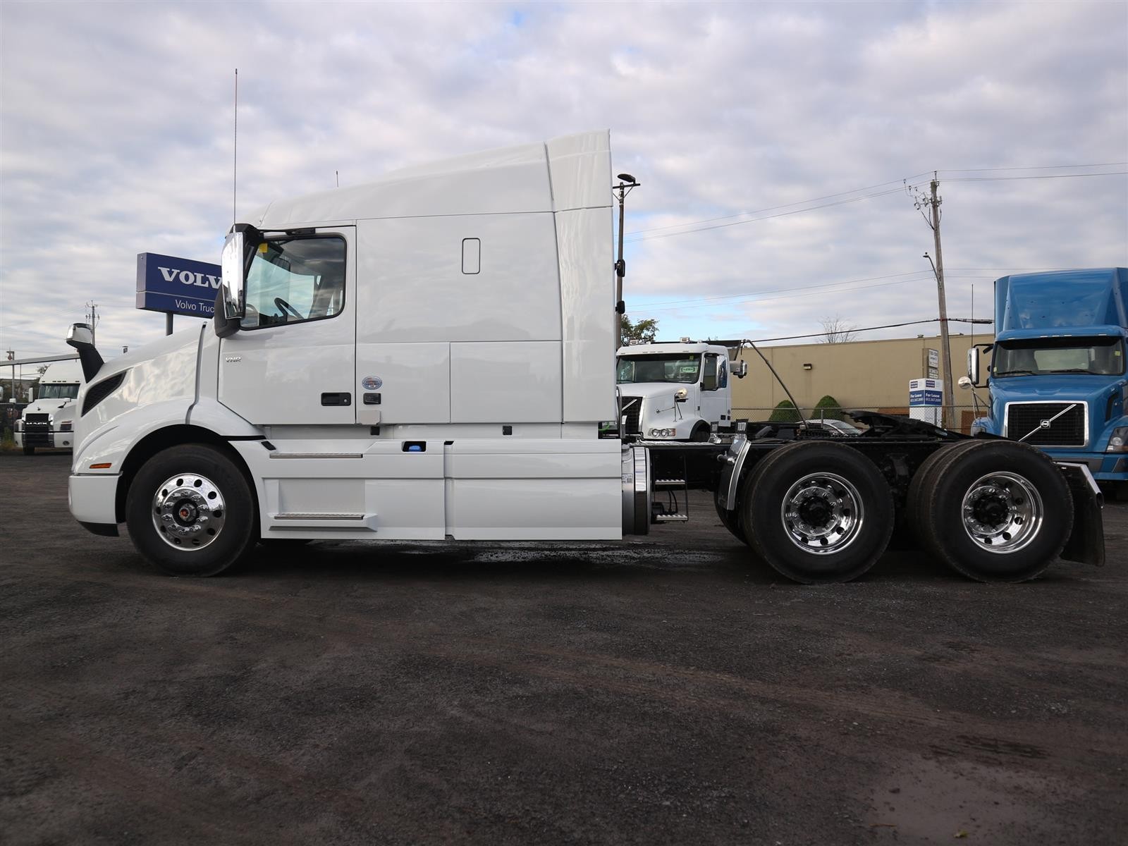 2019 Volvo VNR 640