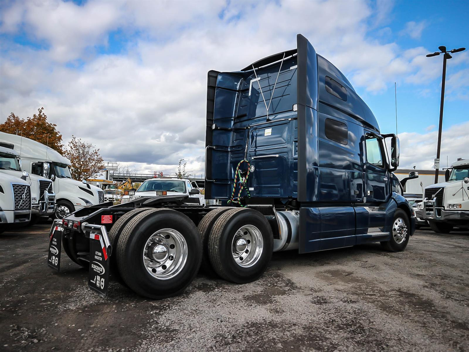 2020 Volvo VNL 760
