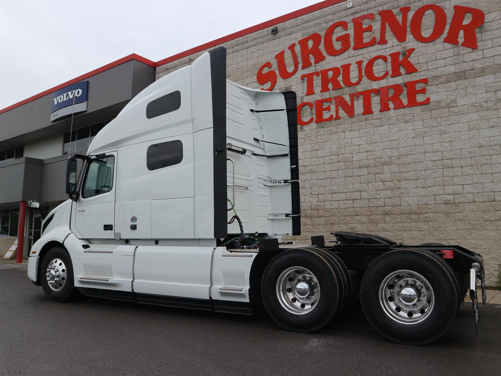2020 Volvo VNL 760
