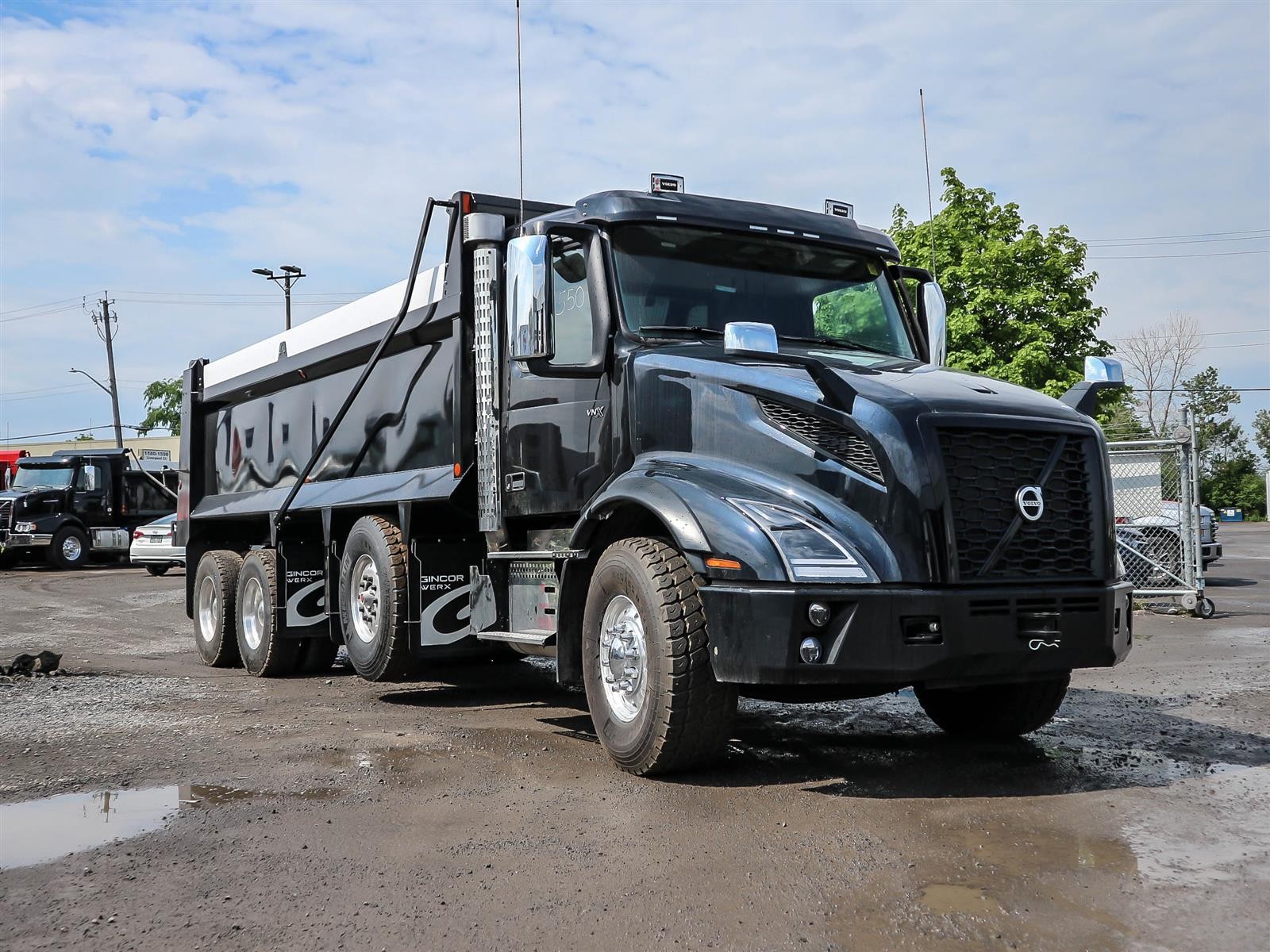 2021 Volvo VNL 300